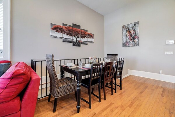 Spacious, Walkable & Cozy With Lots Of Space! King And Queen Beds - Savannah, GA