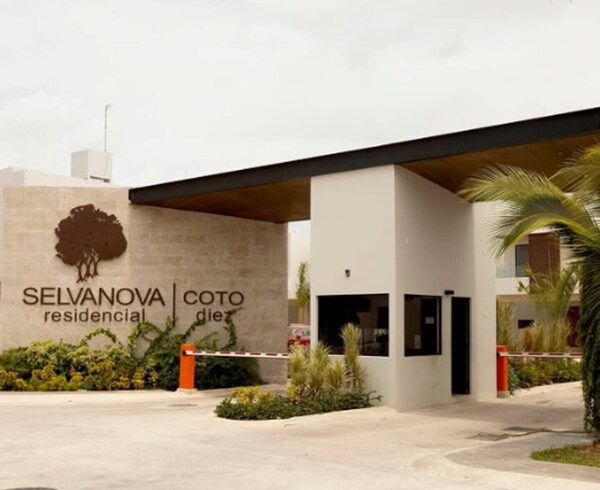 New House In Selvanova Coto 10, Playa Del Carmen - Playa del Carmen