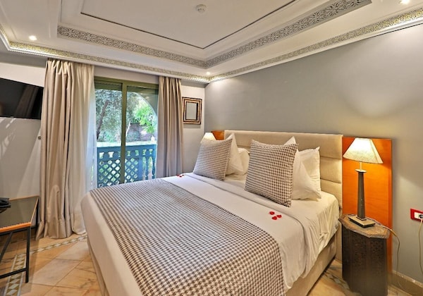 Golf View 80 Sleeps 42 Suites - Marrakech