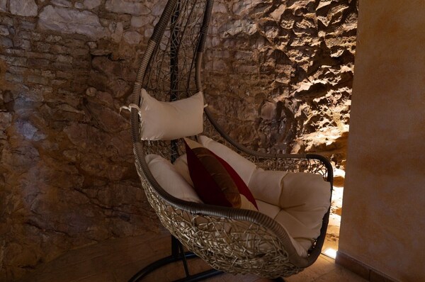 Charming Brick And Stone Loft In A 17th-century Chapel In The Historic Center - Spello