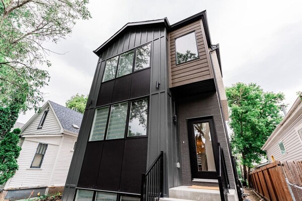 Cozy Home With Modern Comforts | Prime Location - The University of Winnipeg