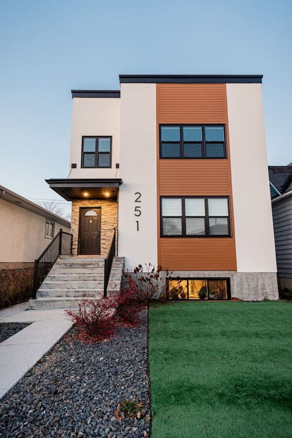 Cozy Winnipeg Getaway - Near The Forks & Hospital - Winnipeg