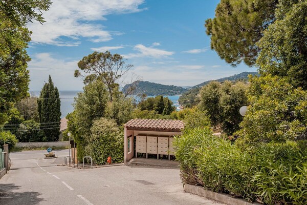 Duplex Avec Terrasse Et Parking Proche Des Plages - Rayol-Canadel-sur-Mer