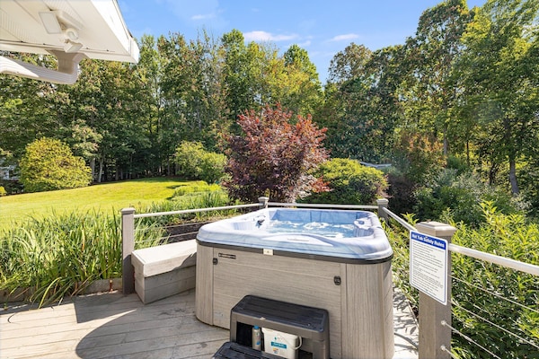 Daisy Farm By Carolina Mornings | Pool, Hot Tub & Views +Biltmore Pass - Asheville, NC