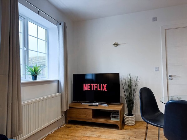 Family-friendly Suite | Near Maidstone High Street - Maidstone