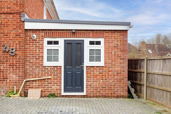 Relaxing Guest Suite | Shared Garden & Parking - Maidstone