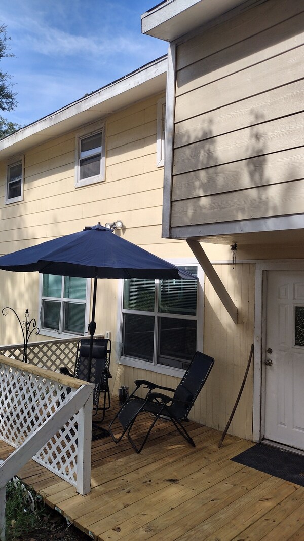 Two Story House On Cedar Creek Lake - Tool, TX