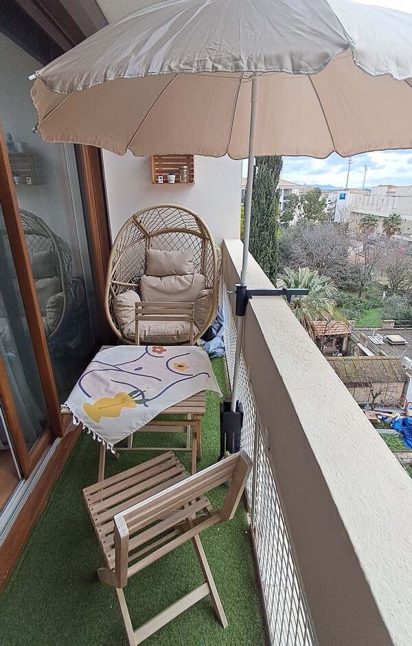 Charming T1 With Balcony In Hyères - Hyères