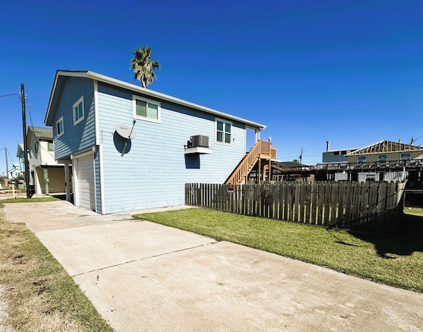 Fishing Haven On The Canal - Surfside Beach, TX