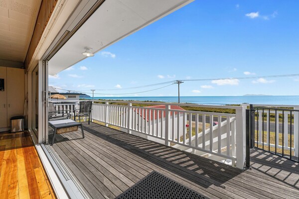 Kiwi Beach Bach - Waihi Beach Holiday Home - Waihi Beach