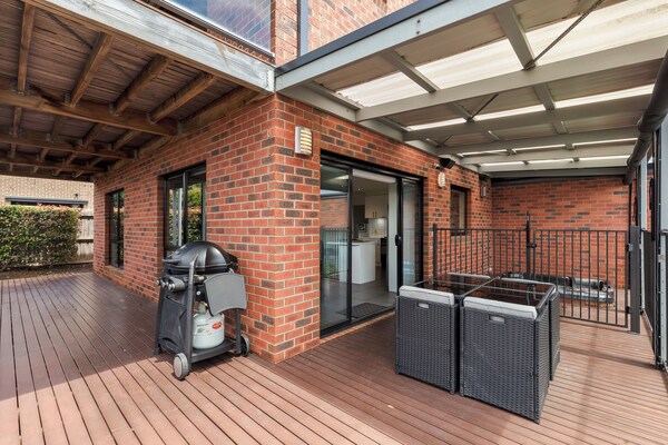 Family Heaven In Geelong - Spa, Bbq, Game Area And Great Wifi - Geelong