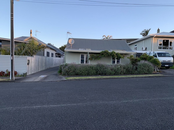 Molesworth Cottage - \Ncentral Location & Close To Beach - Nueva Zelanda
