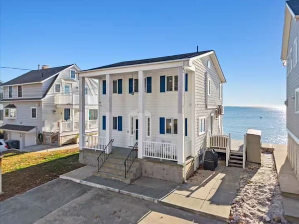 Beachfront Bliss-july 19th Fireworks -Spectacular Views Of Niantic Bay - Old Lyme, CT