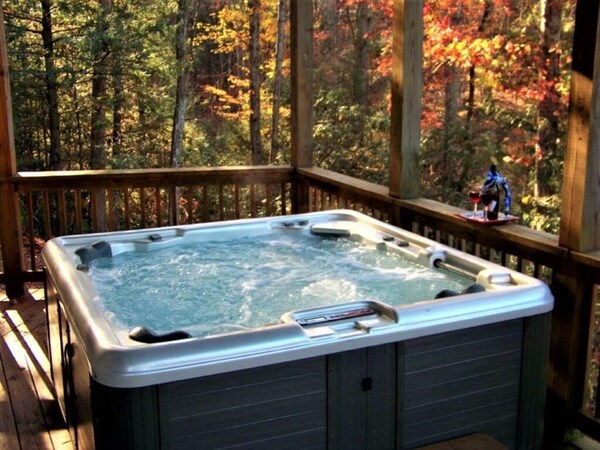 Lure Me In Lodge: Large Lake Lure Vacation Rental With Hot Tub, Game Room & Mountain Views - Chimney Rock, NC