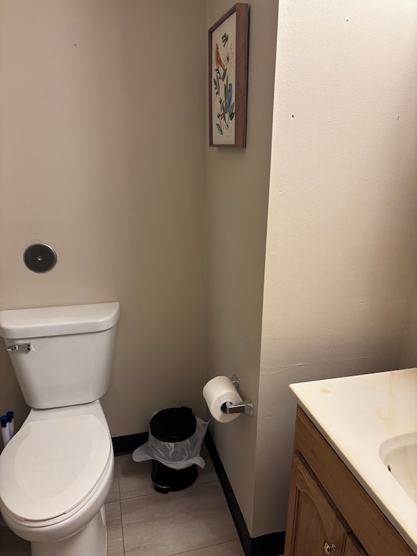 Newly Renovated Quiet Apartment Available In Cooperstown With Wifi - Cooperstown, ND