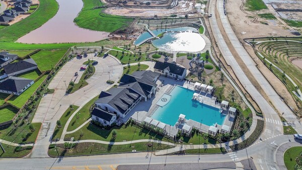 Brand New Construction Escape In Katy/fulshear For Family & Pets W/ Pool Access. - Katy, TX