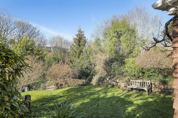 Beautiful Apartment With Parking, Central Exeter - Topsham