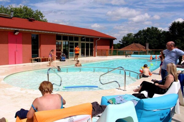 Ferienhaus Mit Campingplatz-pool - Ardennen