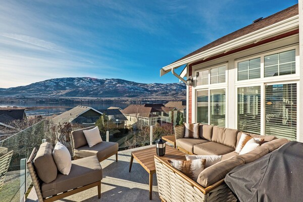 Quail Haven Lake House - Boat Slip & Views! - Osoyoos