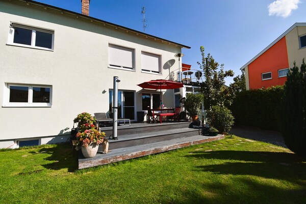 House Near The Lake With 6 Bedrooms For Up To 12 People - Friedrichshafen