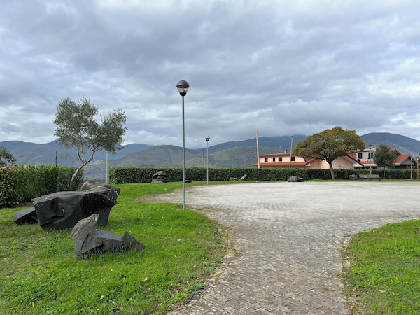 Preta Nera Intera - Cinque Camere Da Letto Appartamento, Ospiti Massimo 12 - Provincia di Frosinone