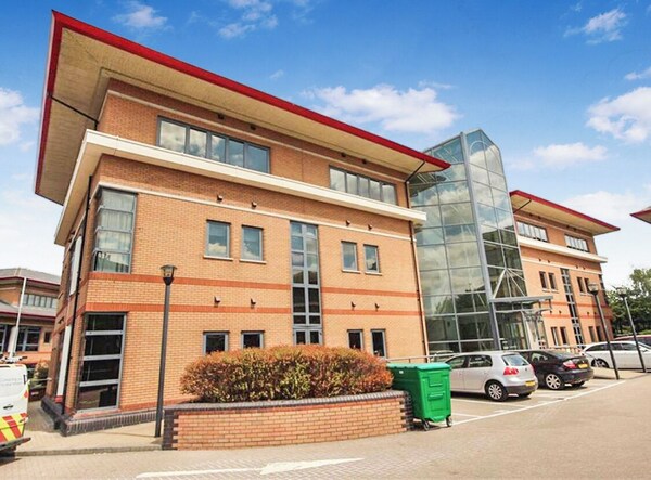 1-br Apartment Next To London Heathrow Airport + Free Parking - Twickenham