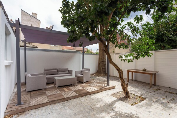 Pretty Little House With Private Garden In Paris - Antony