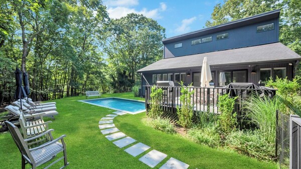 Contemporary Southampton Getaway, Private Heated Pool, Backed To Wood... - Suffolk County, NY