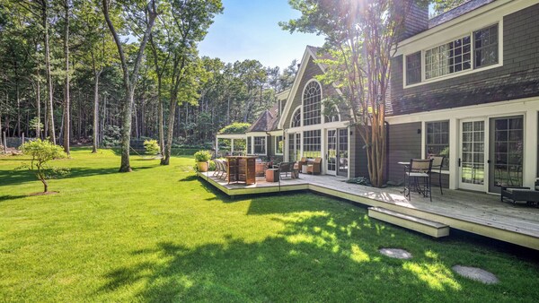 Expansive And Custom-built East Hampton Home Centrally Located With Amazing... - East Hampton, NY