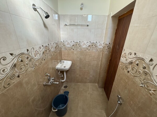 Bigson Blissful Studios - Penthouse 23 - Hyderabad