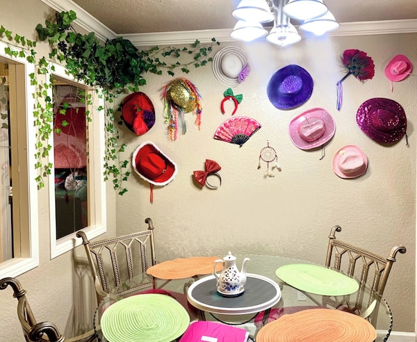 Bohemian Cottage King Queen,fast Wifi,rv Parking,unity Park,great For Long Stay! - Stagecoach, TX