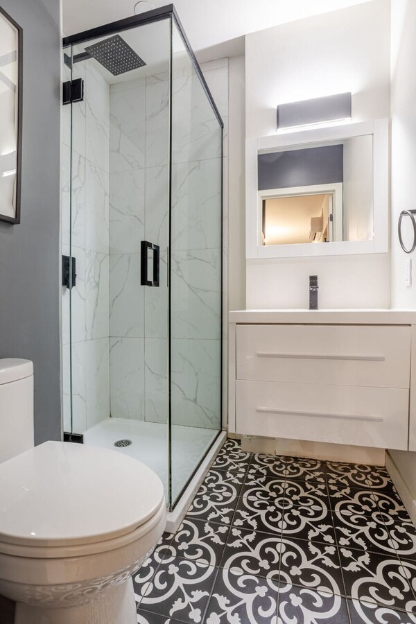 The Urban Haven: 4br In The Heart Of Plateau Mtl - Montreal