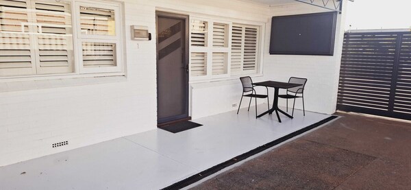 New To Vrbo: Beachside Homely Flat In Rockingham - Rockingham