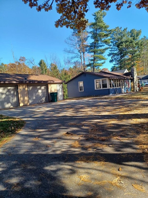 Real Cozy - East Tawas - Tawas City, MI