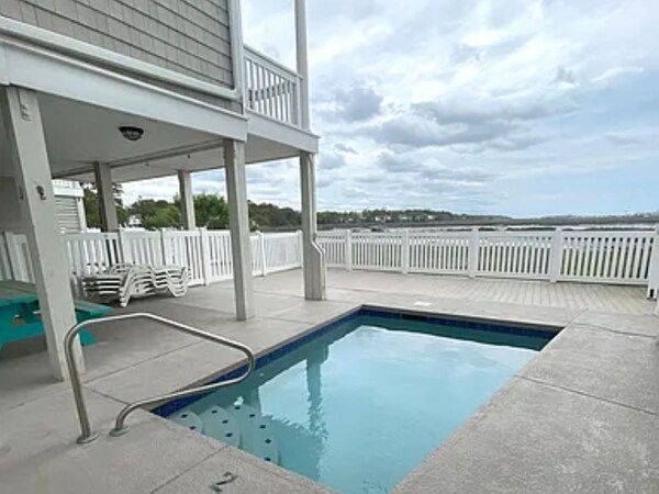 Minutes To The Beach 5 Bed 4 Bath Pool House, Stunning Marsh View - North Myrtle Beach, SC