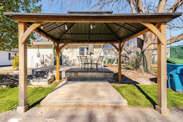 Charming 2br, 2ba Home In Belmont, Steps From Stowe Manor And Downtown! - Gastonia
