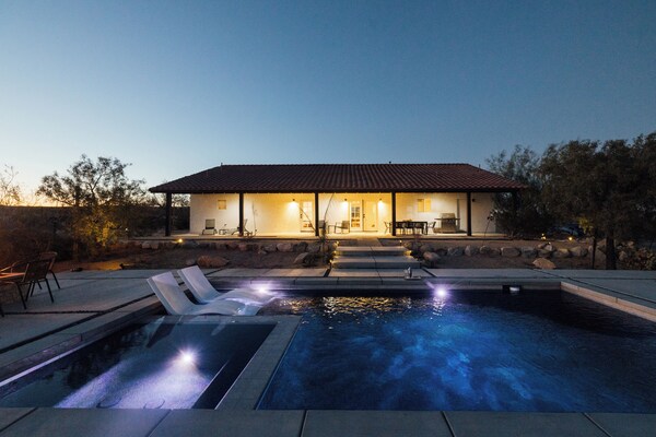 5br 4bth Heated Pool, Hot Tub, Disc Golf, Rv Lots, 5 Mins To Jtnp - Joshua Tree, CA