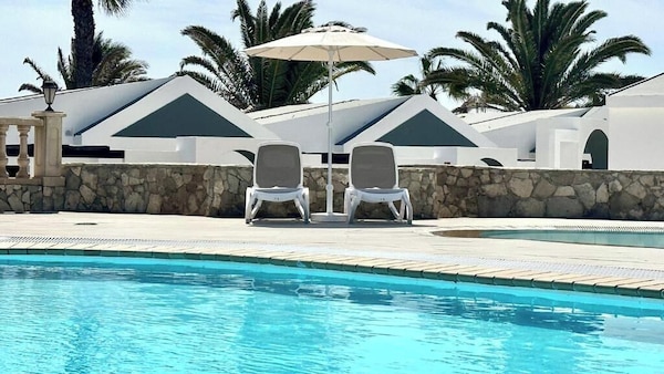 Caleta De Fuste Apartment- Sleeps4- Pool- Garden - Castillo Caleta de Fuste