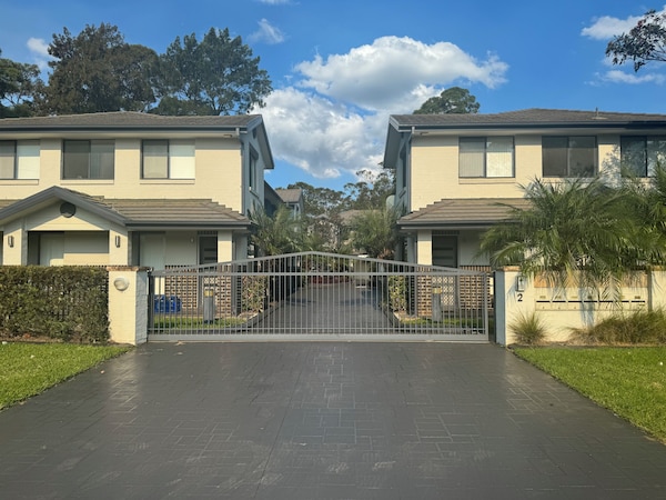 Riverside Gardens - Penrith, Australia