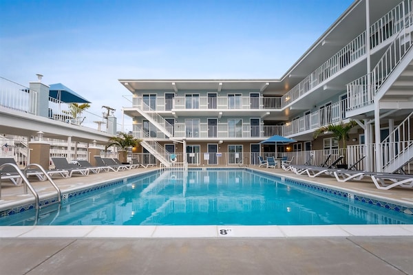 301 Ocean Ave, Unit 306 - The Harbor Light - Stone Harbor, NJ