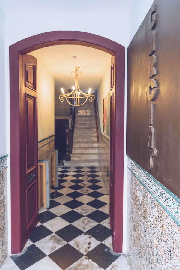Bright And Lovely 1br Penthouse In King Street - Gibraltar