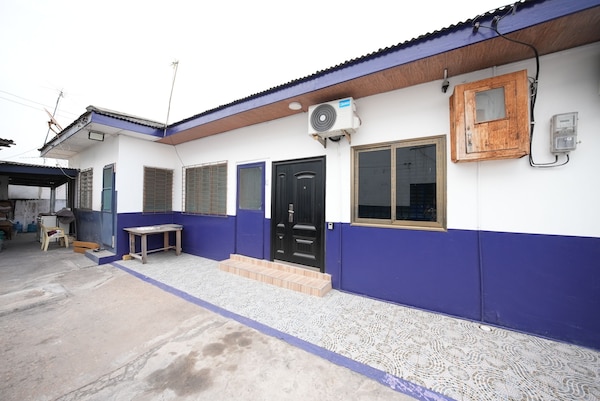 Prime Location, Ultra-central/ Osu Near Oxford St/ 2br With Ac, Wifi And Netflix - Accra