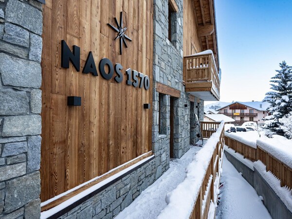 Modern Apartment At The Foot Of Slopes With Wifi, 4 Bedrooms, Sleeps 10 - 法國
