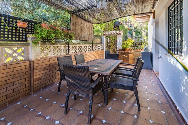 El Ranchito, Villa In Paguera, Majorca, Quiet Area, With Swimming Pool And Barbecue. - Calvià