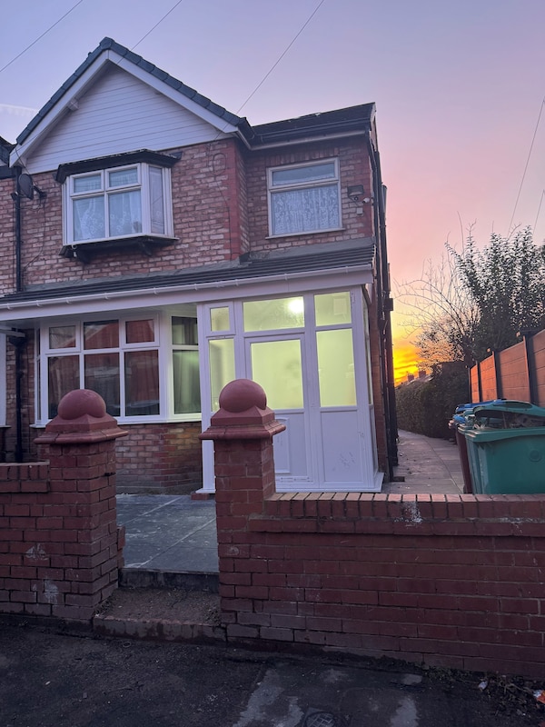Sindhu Stylish And Luxury Bunglow - Cheshire
