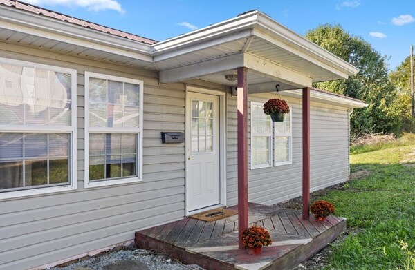Charming 3-bedroom Ranch With Ac, Wifi In Tranquil Moundsville - Wheeling, WV