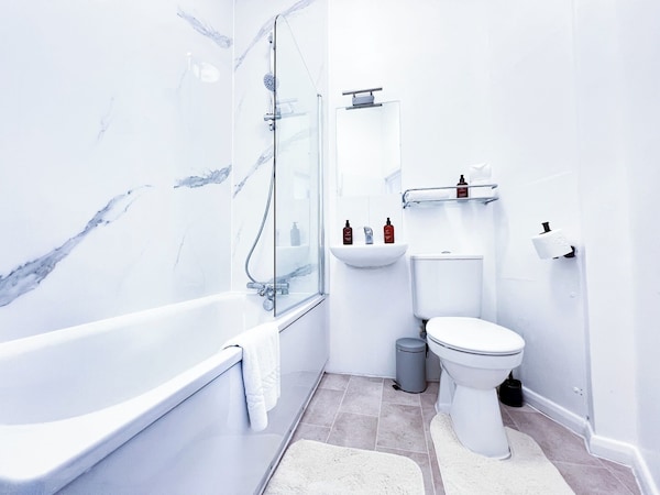 Cosy Camden Apartment - Wood Green - London