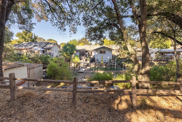 Templeton Creekside Cottage-two En Suites, Wine Fridge, Pets Ok! - Paso Robles, CA