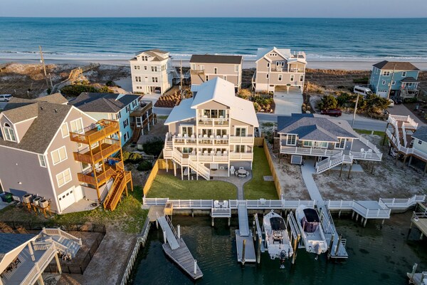 New! Steps To Beach, Ultra Premium, Free Early Check-in, Kayaks, Hot Tub, - Hampstead, NC