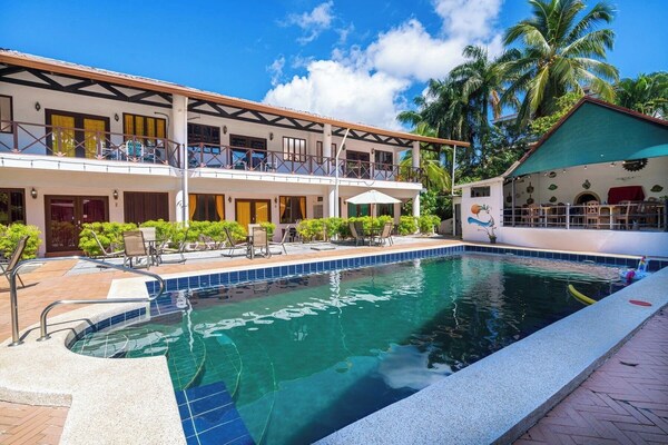 Villa Junior # 4 W/ Pool & Kitchen  Minutes From Manuel Antonio Beach - Playa Blanca